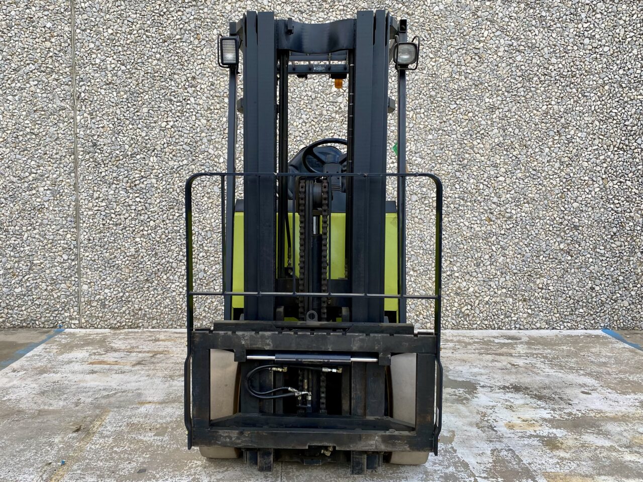 Used Clark ECG30 # 24467 - Sunbelt Material Handling