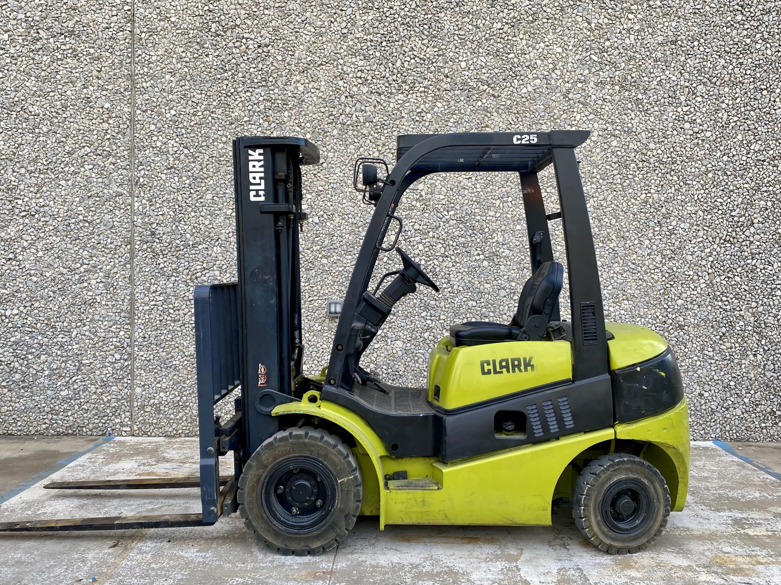 Used Clark C25 Diesel Forklift 22914 | Used Clark Diesel Lift Truck