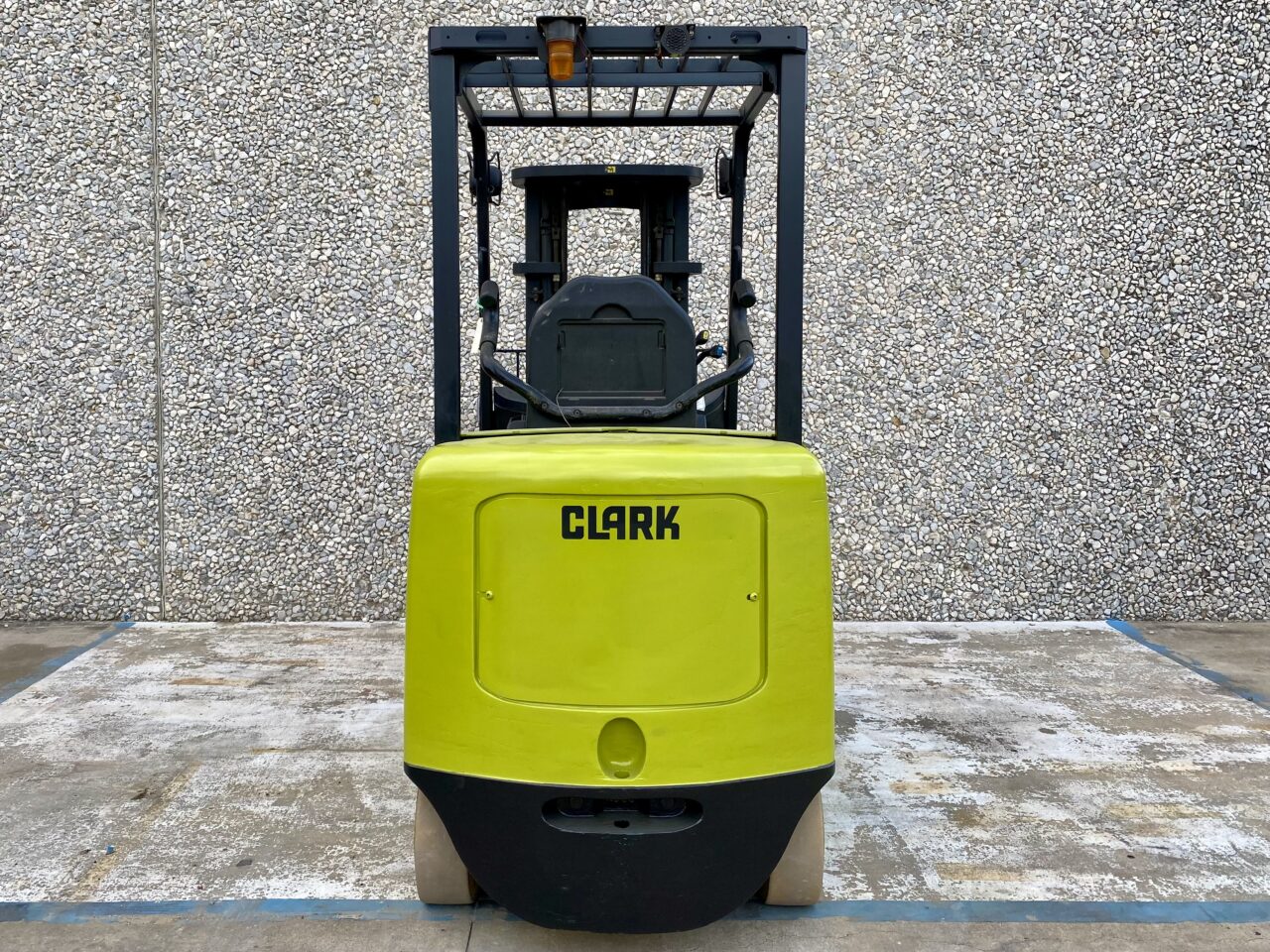 Used Clark ECG30 # 24467 - Sunbelt Material Handling